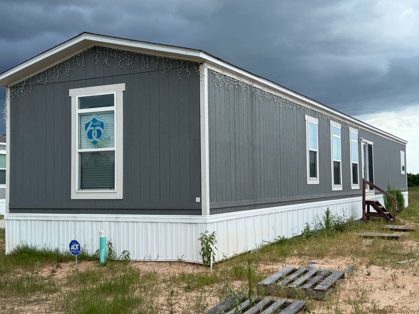 Find Used and Repo Mobile Homes for Sale In Conroe | With 3 Bedrooms ...